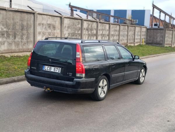 Melns Volvo V70 2004 Kauņa, ar dzinēja tilpumu 2.40 L un nobraukumu 246 tūkst. km par 699 €, foto 6 vietnē AUTOMOTO.COM.LV