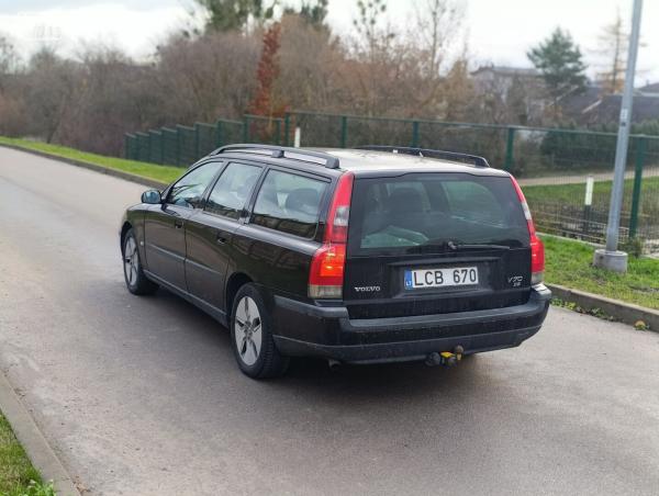 Melns Volvo V70 2004 Kauņa, ar dzinēja tilpumu 2.40 L un nobraukumu 246 tūkst. km par 699 €, foto 8 vietnē AUTOMOTO.COM.LV