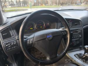 Melns Volvo V70 2004 Rīga, ar dzinēja tilpumu 2.40 L un nobraukumu 0 tūkst. km par 2700 €, foto 5 vietnē AUTOMOTO.COM.LV
