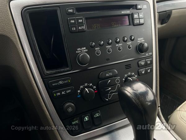 Black Volvo V70 2004 in Parnu, with an engine capacity of 2.40 L and mileage of 318 thousand km for 3490 €, photo 11 on AUTOMOTO.COM.LV
