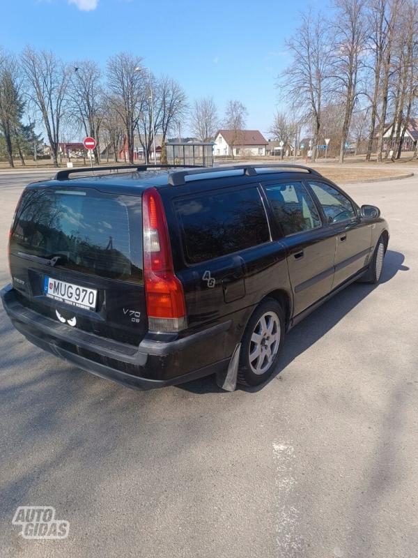 Black Volvo V70 2004 in Trakai, with an engine capacity of 2.40 L and mileage of 400 thousand km for 1000 €, photo 4 on AUTOMOTO.COM.LV