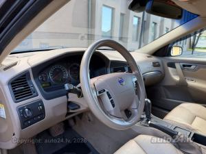 Черный Вольво В70 2004 в Пайде, объемом двигателя 2.40 л и пробегом 392 тыс. км за 3390 €, фото 17 на AUTOMOTO.COM.LV
