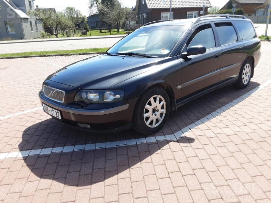 Melns Volvo V70 2004 Preiļi, ar dzinēja tilpumu 2.40 L un nobraukumu 441 tūkst. km par 2000 €, foto 1 vietnē AUTOMOTO.COM.LV