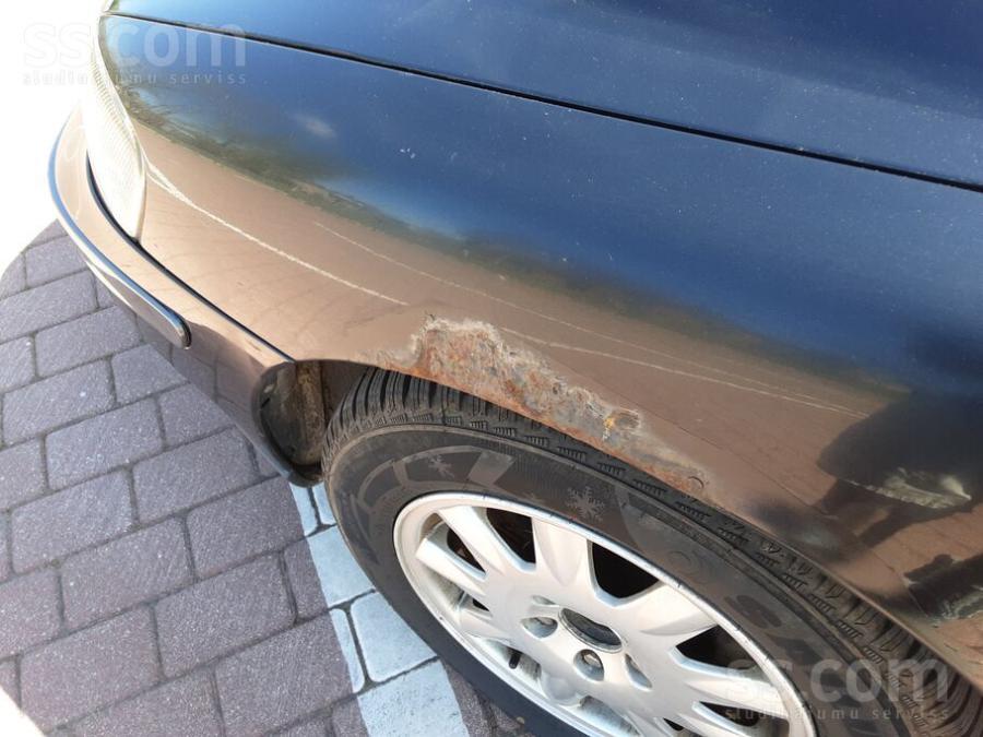 Melns Volvo V70 2004 Preiļi, ar dzinēja tilpumu 2.40 L un nobraukumu 441 tūkst. km par 2000 €, foto 12 vietnē AUTOMOTO.COM.LV