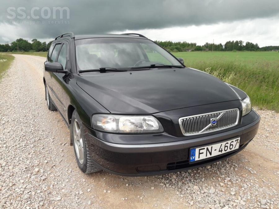 Melns Volvo V70 2004 Jelgava, ar dzinēja tilpumu 2.40 L un nobraukumu 444 tūkst. km par 500 €, foto 11 vietnē AUTOMOTO.COM.LV