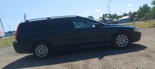 Melns Volvo V70 2004 Rīga, ar dzinēja tilpumu 2.40 L un nobraukumu 383 tūkst. km par 2350 €, foto 7 vietnē AUTOMOTO.COM.LV