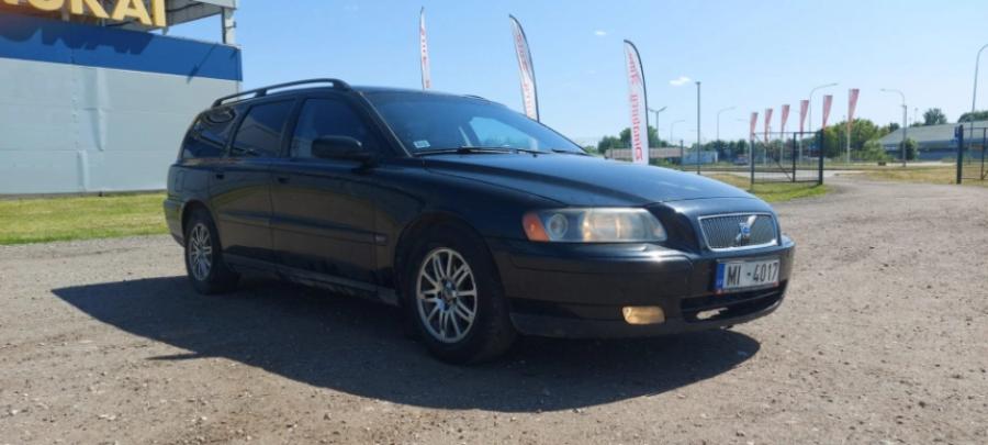 Melns Volvo V70 2004 Rīga, ar dzinēja tilpumu 2.40 L un nobraukumu 383 tūkst. km par 2350 €, foto 9 vietnē AUTOMOTO.COM.LV