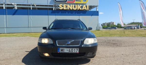 Melns Volvo V70 2004 Rīga, ar dzinēja tilpumu 2.40 L un nobraukumu 383 tūkst. km par 2350 €, foto 9 vietnē AUTOMOTO.COM.LV