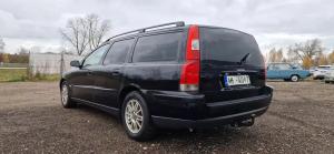 Черный Вольво В70 2004 в Даугавпилс, объемом двигателя 2.40 л и пробегом 383 тыс. км за 2250 €, фото 4 на AUTOMOTO.COM.LV