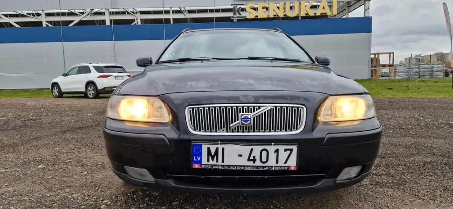Черный Вольво В70 2004 в Даугавпилс, объемом двигателя 2.40 л и пробегом 383 тыс. км за 2250 €, фото 9 на AUTOMOTO.COM.LV