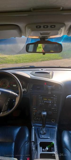 Black Volvo V70 2004 in Tartu, with an engine capacity of 2.40 L and mileage of 423 thousand km for 2300 €, photo  on AUTOMOTO.COM.LV