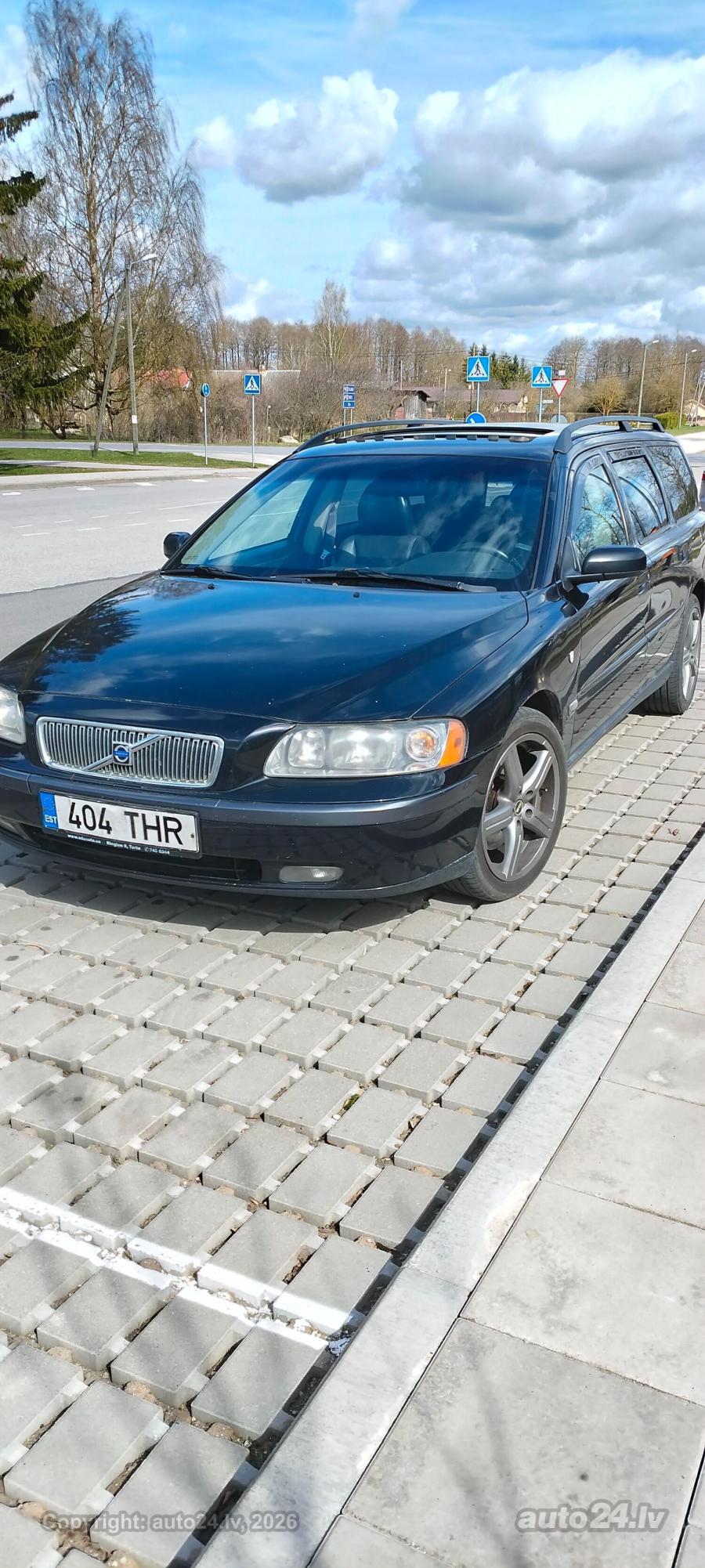 Black Volvo V70 2004 in Tartu, with an engine capacity of 2.40 L and mileage of 423 thousand km for 2300 €, photo 12 on AUTOMOTO.COM.LV