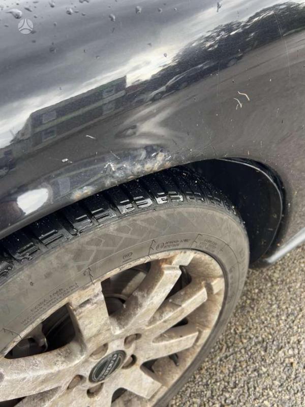 Melns Volvo V70 2004 Alīta, ar dzinēja tilpumu 2.40 L un nobraukumu 391 tūkst. km par 1500 €, foto 9 vietnē AUTOMOTO.COM.LV