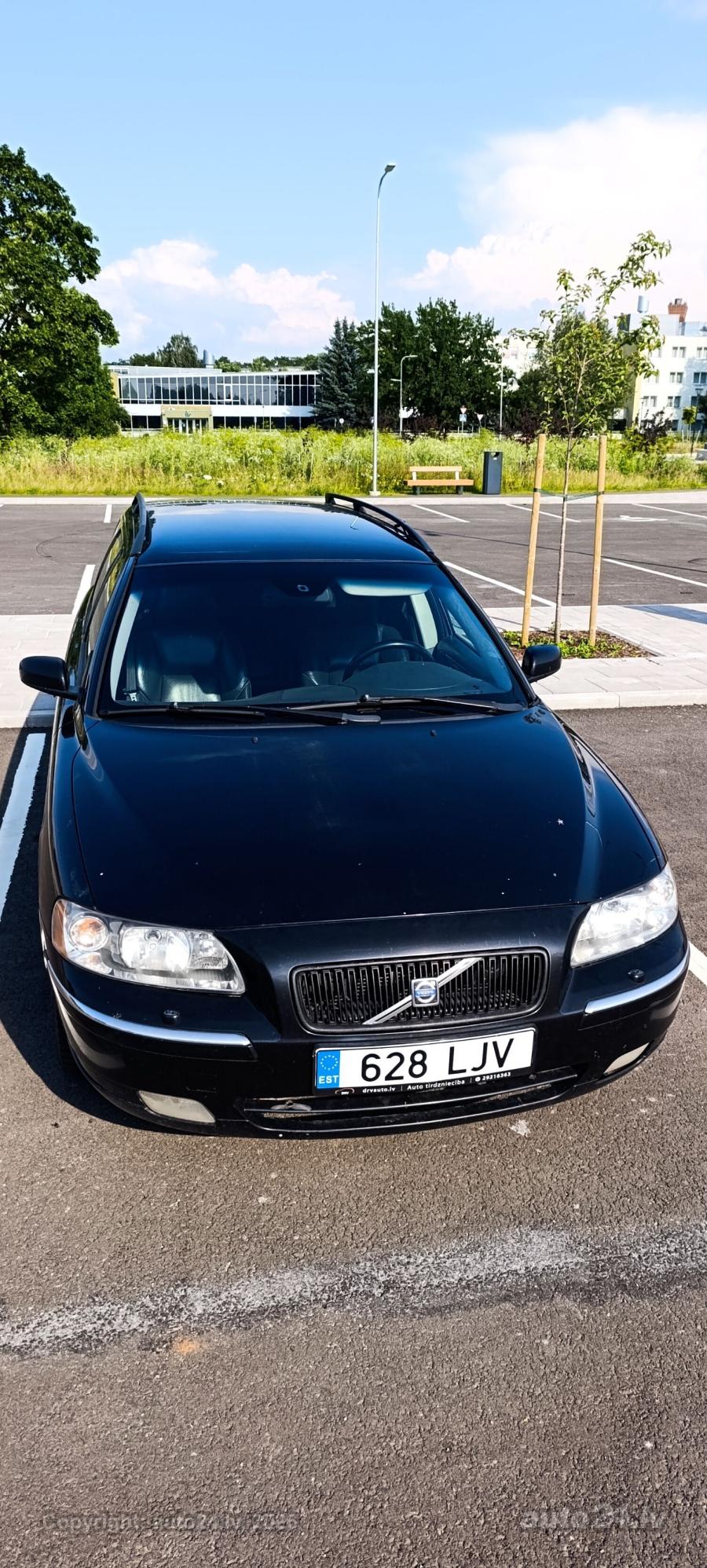 Melns Volvo V70 2004 Narva, ar dzinēja tilpumu 2.40 L un nobraukumu 400 tūkst. km par 1490 €, foto 7 vietnē AUTOMOTO.COM.LV