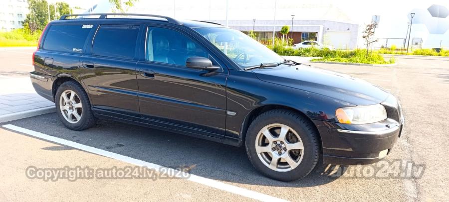 Melns Volvo V70 2004 Narva, ar dzinēja tilpumu 2.40 L un nobraukumu 400 tūkst. km par 1490 €, foto 8 vietnē AUTOMOTO.COM.LV