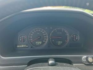 Melns Volvo V70 2004 Kauņa, ar dzinēja tilpumu 2.40 L un nobraukumu 374 tūkst. km par 2200 €, foto 13 vietnē AUTOMOTO.COM.LV
