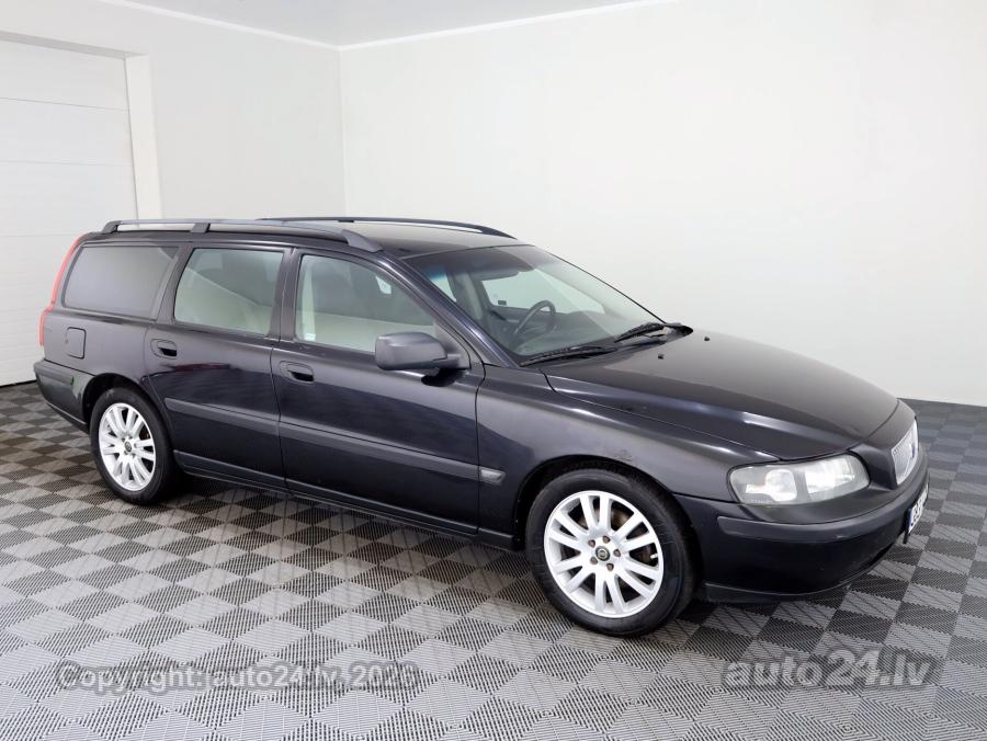 Melns Volvo V70 2004 Tallina, ar dzinēja tilpumu 2.40 L un nobraukumu 354 tūkst. km par 1499 €, foto 1 vietnē AUTOMOTO.COM.LV