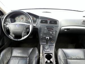 Melns Volvo V70 2004 Tallina, ar dzinēja tilpumu 2.40 L un nobraukumu 354 tūkst. km par 1499 €, foto 6 vietnē AUTOMOTO.COM.LV