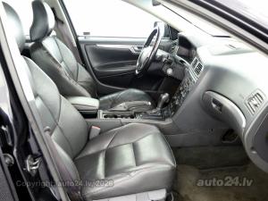 Melns Volvo V70 2004 Tallina, ar dzinēja tilpumu 2.40 L un nobraukumu 354 tūkst. km par 1499 €, foto 7 vietnē AUTOMOTO.COM.LV