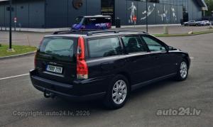 Black Volvo V70 2004 in Paide, with an engine capacity of 2.40 L and mileage of 349 thousand km for 3450 €, photo 6 on AUTOMOTO.COM.LV