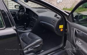 Black Volvo V70 2004 in Paide, with an engine capacity of 2.40 L and mileage of 349 thousand km for 3450 €, photo 9 on AUTOMOTO.COM.LV