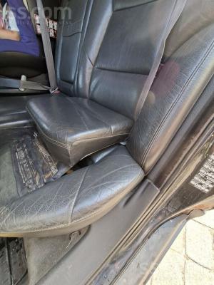Melns Volvo V70 2004 Liepāja, ar dzinēja tilpumu 2.40 L un nobraukumu 528 tūkst. km par 1450 €, foto 7 vietnē AUTOMOTO.COM.LV