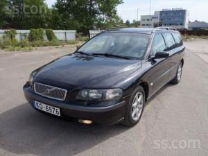 Черный Вольво В70 2004 в Рига, объемом двигателя 2.40 л и пробегом 347 тыс. км за 2150 €, фото  на AUTOMOTO.COM.LV