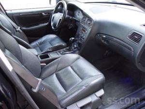 Black Volvo V70 2004 in Riga, with an engine capacity of 2.40 L and mileage of 347 thousand km for 2150 €, photo 19 on AUTOMOTO.COM.LV