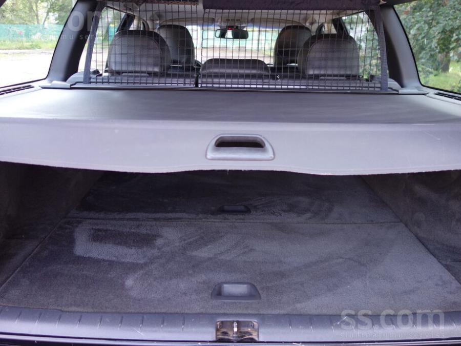 Black Volvo V70 2004 in Riga, with an engine capacity of 2.40 L and mileage of 347 thousand km for 2150 €, photo 24 on AUTOMOTO.COM.LV