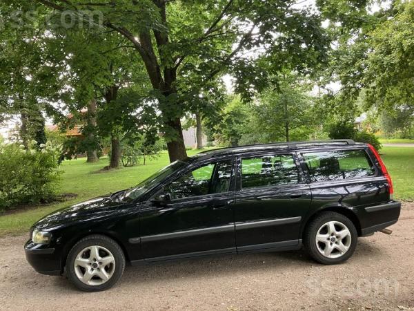 Черный Вольво В70 2004 в Елгава, объемом двигателя 2.40 л и пробегом 407 тыс. км за 2950 €, фото 5 на AUTOMOTO.COM.LV