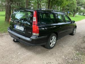 Melns Volvo V70 2004 Jelgava, ar dzinēja tilpumu 2.40 L un nobraukumu 407 tūkst. km par 2950 €, foto 8 vietnē AUTOMOTO.COM.LV