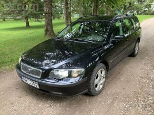 Melns Volvo V70 2004 Jelgava, ar dzinēja tilpumu 2.40 L un nobraukumu 407 tūkst. km par 2950 €, foto 12 vietnē AUTOMOTO.COM.LV