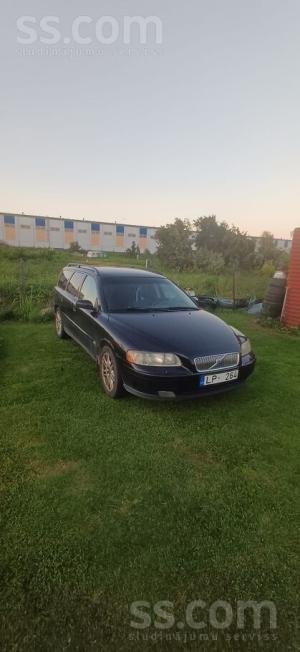 Черный Вольво В70 2004 в Рига, объемом двигателя 2.40 л и пробегом 310 тыс. км за 850 €, фото 11 на AUTOMOTO.COM.LV