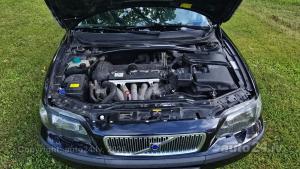 Melns Volvo V70 2004 Tallina, ar dzinēja tilpumu 2.40 L un nobraukumu 410 tūkst. km par 1800 €, foto 7 vietnē AUTOMOTO.COM.LV