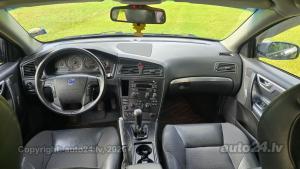 Melns Volvo V70 2004 Tallina, ar dzinēja tilpumu 2.40 L un nobraukumu 410 tūkst. km par 1800 €, foto 8 vietnē AUTOMOTO.COM.LV