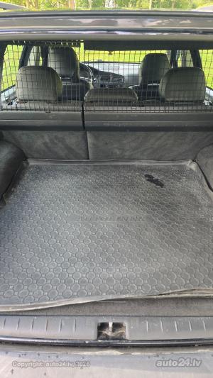 Melns Volvo V70 2004 Tallina, ar dzinēja tilpumu 2.40 L un nobraukumu 410 tūkst. km par 1800 €, foto 9 vietnē AUTOMOTO.COM.LV