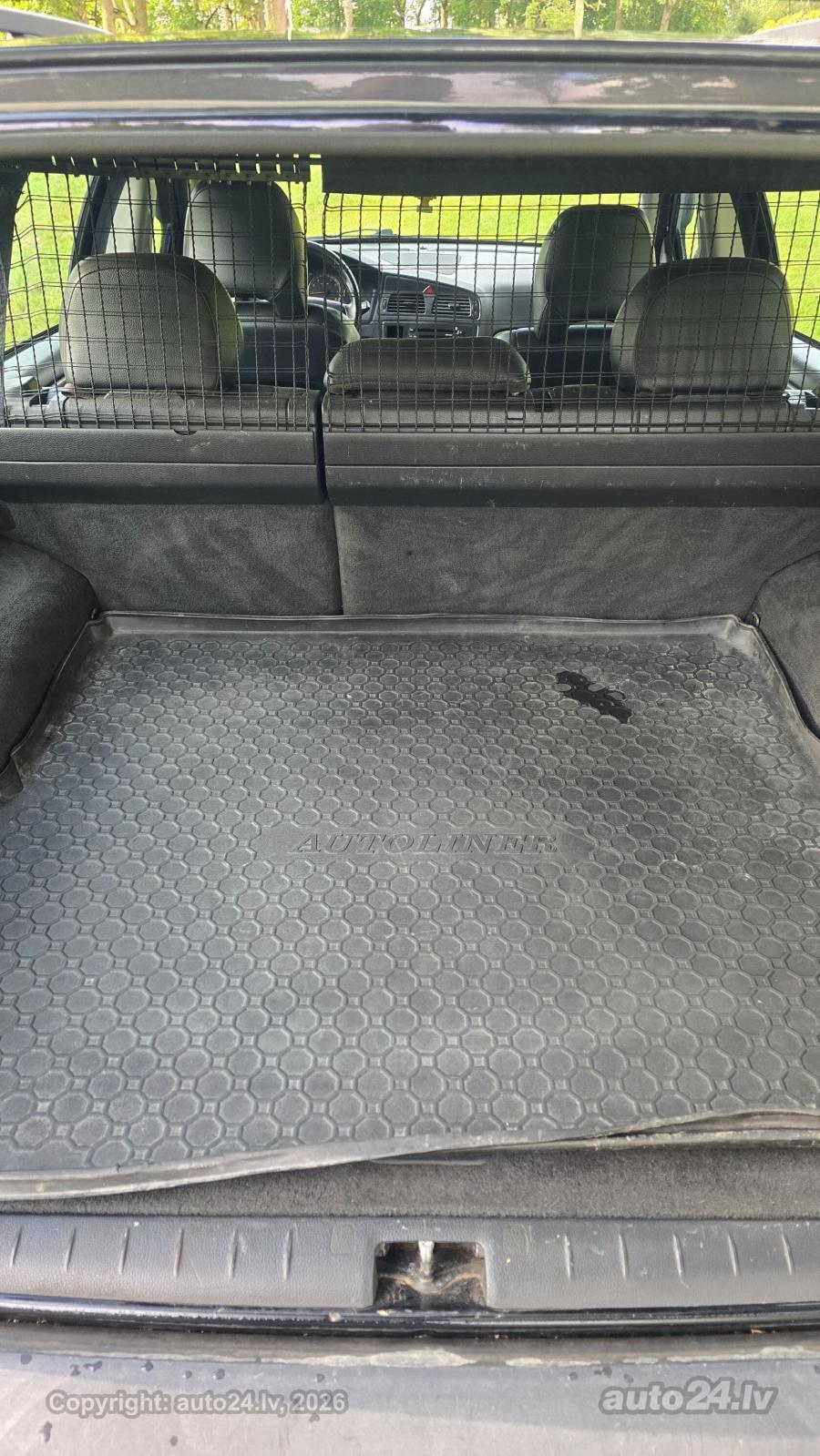 Melns Volvo V70 2004 Tallina, ar dzinēja tilpumu 2.40 L un nobraukumu 410 tūkst. km par 1800 €, foto 9 vietnē AUTOMOTO.COM.LV