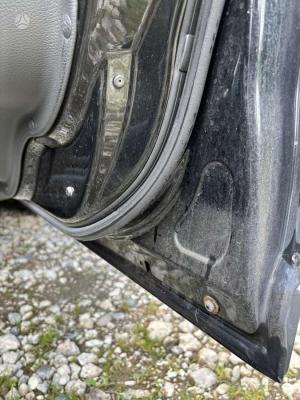 Melns Volvo V70 2004 Viļņa, ar dzinēja tilpumu 2.40 L un nobraukumu 299 tūkst. km par 2600 €, foto 10 vietnē AUTOMOTO.COM.LV