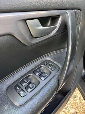 Melns Volvo V70 2004 Viļņa, ar dzinēja tilpumu 2.40 L un nobraukumu 299 tūkst. km par 2600 €, foto 11 vietnē AUTOMOTO.COM.LV