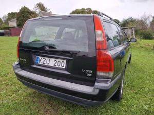 Black Volvo V70 2004 in Telschi, with an engine capacity of 2.40 L and mileage of 388 thousand km for 1550 €, photo 3 on AUTOMOTO.COM.LV