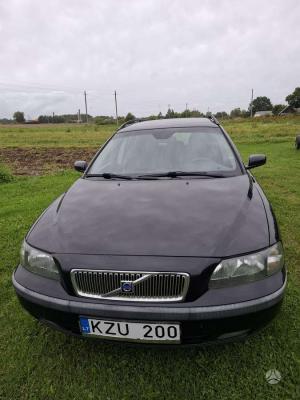 Black Volvo V70 2004 in Telschi, with an engine capacity of 2.40 L and mileage of 388 thousand km for 1550 €, photo 5 on AUTOMOTO.COM.LV