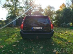 Melns Volvo V70 2004 Gulbene, ar dzinēja tilpumu 2.40 L un nobraukumu 442 tūkst. km par 1700 €, foto 5 vietnē AUTOMOTO.COM.LV