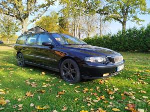 Melns Volvo V70 2004 Gulbene, ar dzinēja tilpumu 2.40 L un nobraukumu 442 tūkst. km par 1700 €, foto 8 vietnē AUTOMOTO.COM.LV