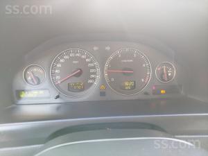 Melns Volvo V70 2004 Gulbene, ar dzinēja tilpumu 2.40 L un nobraukumu 442 tūkst. km par 1700 €, foto 14 vietnē AUTOMOTO.COM.LV