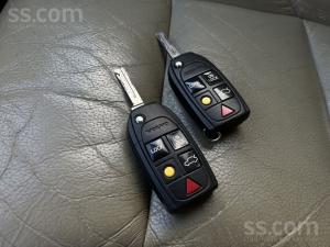 Black Volvo V70 2004 in Riga, with an engine capacity of 2.40 L and mileage of 298 thousand km for 1890 €, photo 15 on AUTOMOTO.COM.LV