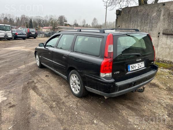Melns Volvo V70 2005 Rēzekne, ar dzinēja tilpumu 2.40 L un nobraukumu 0 tūkst. km par 1300 €, foto 4 vietnē AUTOMOTO.COM.LV