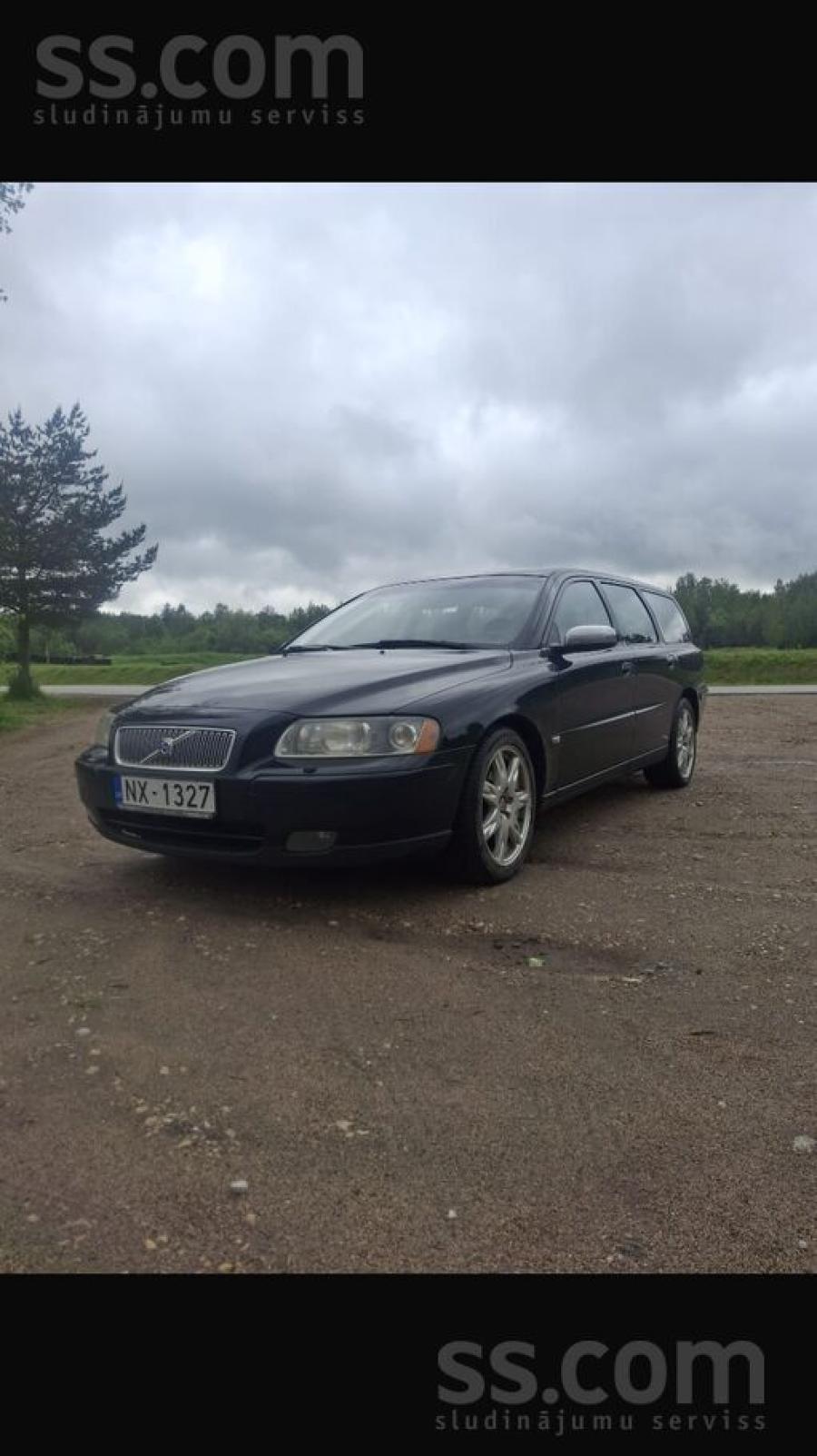 Black Volvo V70 2005 in Madona, with an engine capacity of 2.40 L and mileage of 258 thousand km for 2350 €, photo 1 on AUTOMOTO.COM.LV