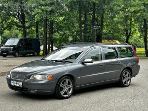 Melns Volvo V70 2005 Rīga, ar dzinēja tilpumu 2.40 L un nobraukumu 277 tūkst. km par 1390 €, foto 3 vietnē AUTOMOTO.COM.LV