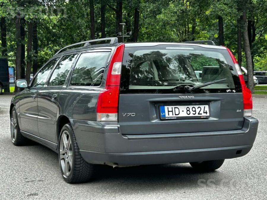 Melns Volvo V70 2005 Rīga, ar dzinēja tilpumu 2.40 L un nobraukumu 277 tūkst. km par 1390 €, foto 6 vietnē AUTOMOTO.COM.LV