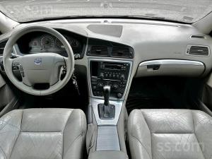 Melns Volvo V70 2005 Rīga, ar dzinēja tilpumu 2.40 L un nobraukumu 277 tūkst. km par 1390 €, foto 15 vietnē AUTOMOTO.COM.LV